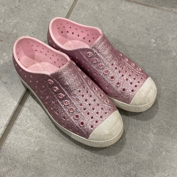 Native | Shoes | Pink Glitter Native Sandals Size 3 | Poshmark